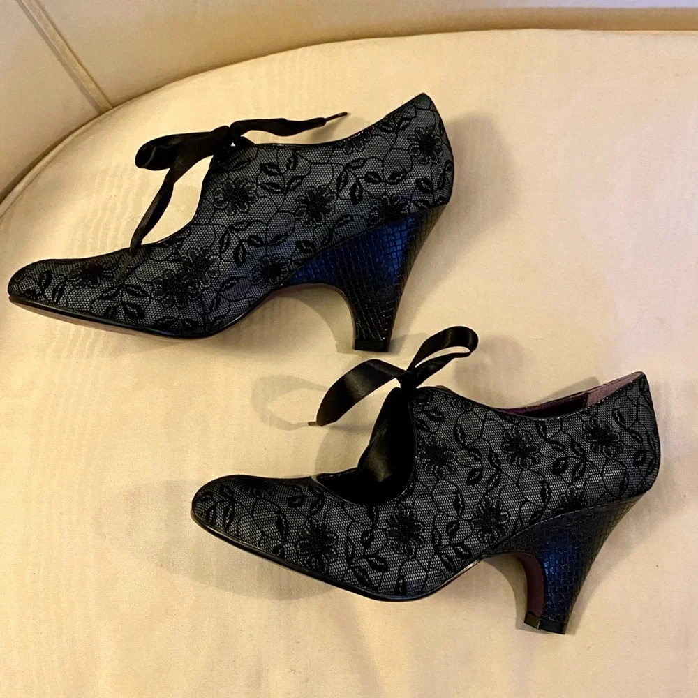 Poetic License | Shoes | Poetic License Sweet Ending Vintage Style ...